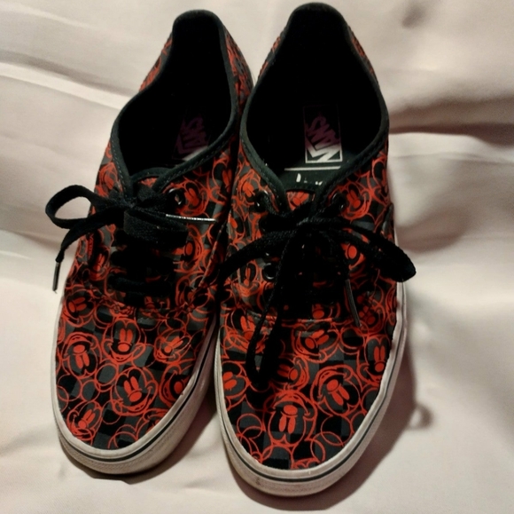 Vans | Shoes | Disney Mickey Mouse Goofy Donald Pluto Vans W85 | Poshmark